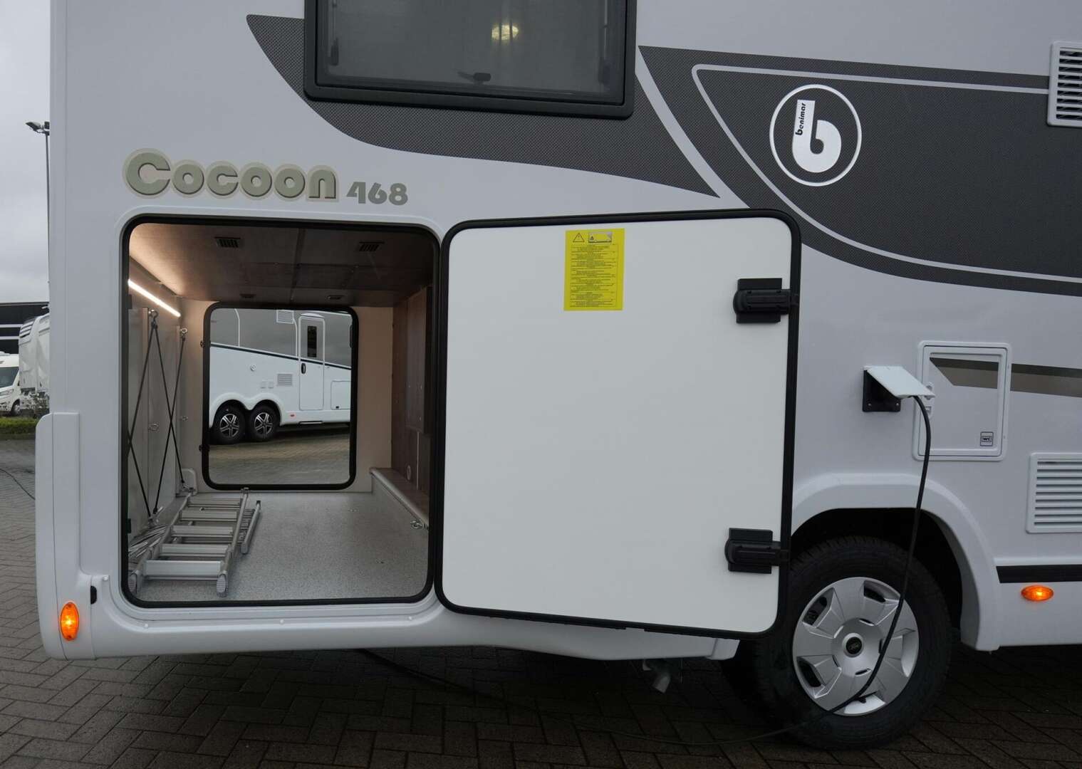 Benimar Cocoon 468 | Semi-Integraal | Benimar | Verkoop